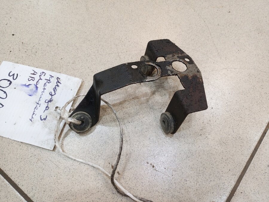 Кронштейн блока ABS от Mazda 3 bk 2003-2009