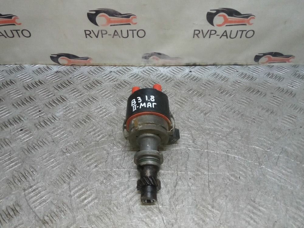 Распределитель зажигания VW Passat B3 1.8 (Пассат) Volkswagen