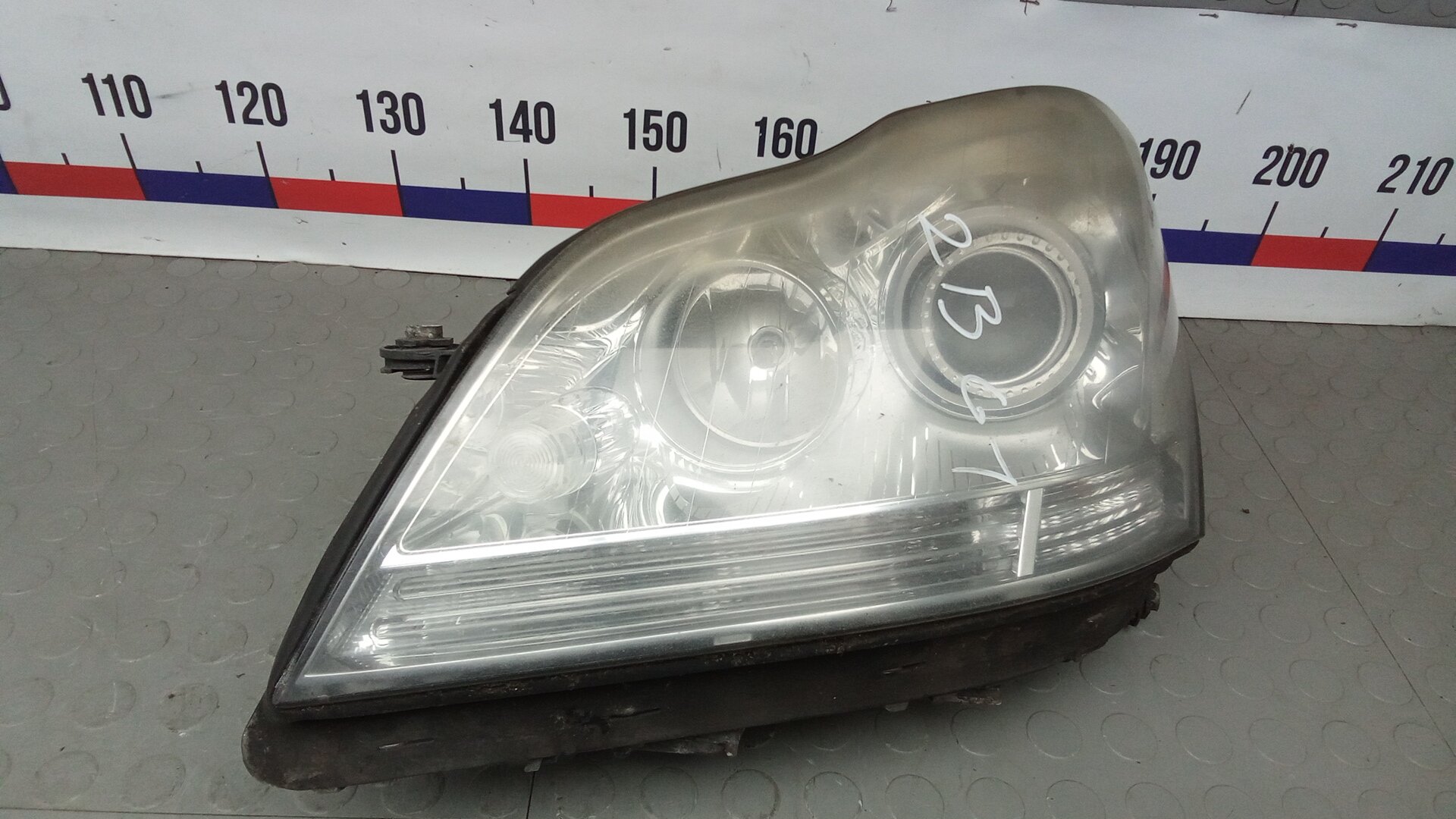 Фара левая MERCEDES BENZ GL-CLASS X164