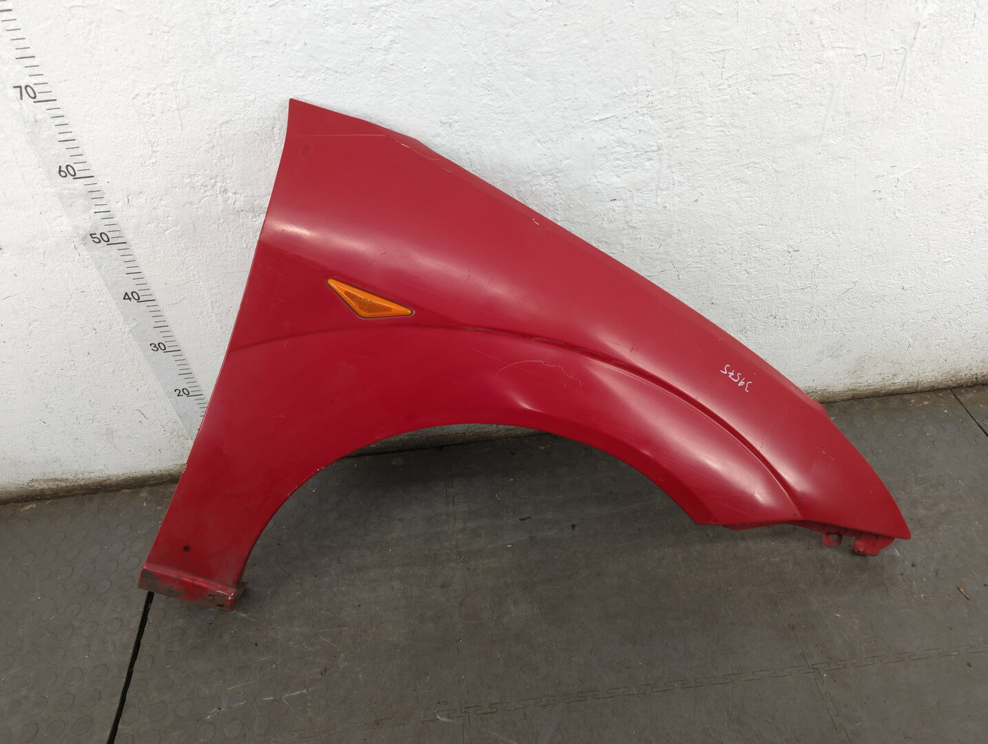 Крыло правое переднее Ford Focus 1 Б/У