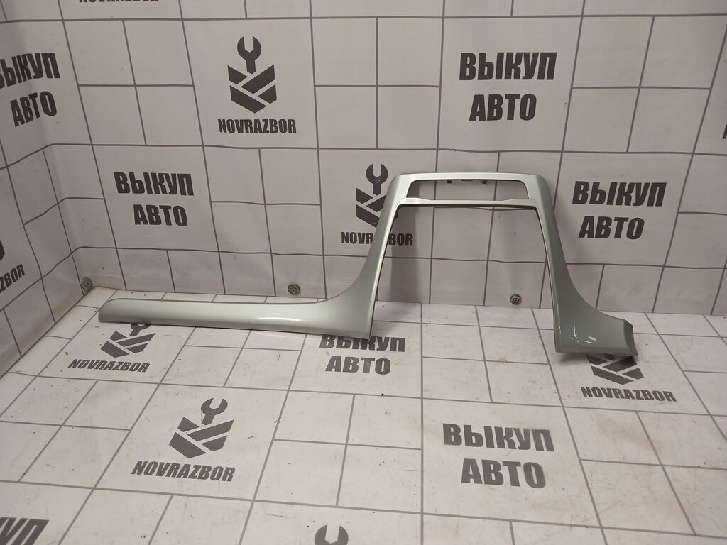 Накладка декоративная Skoda Yeti 2009-2018