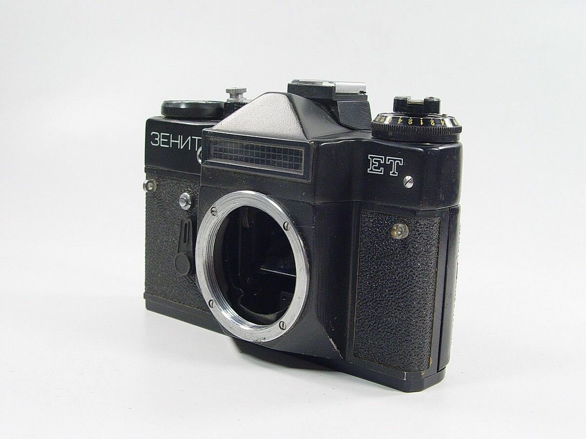 Фотоаппарат винтажный советский старинный Зенит-ЕТ. Зеркалка. Рабочее состояние, СССР, 1990 г. Металл. Лот 7