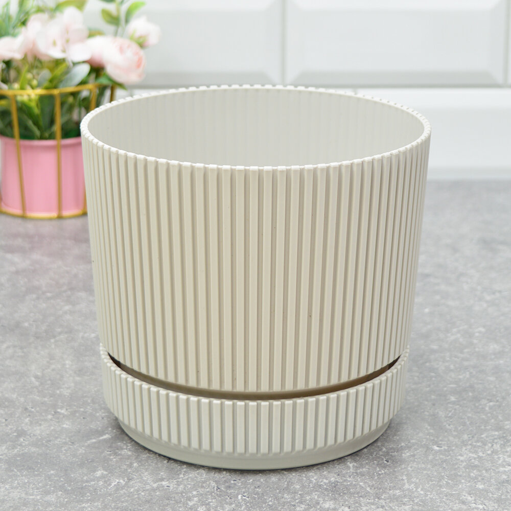 Кашпо Стрип 2.3л d170мм с подставкой, кремовый