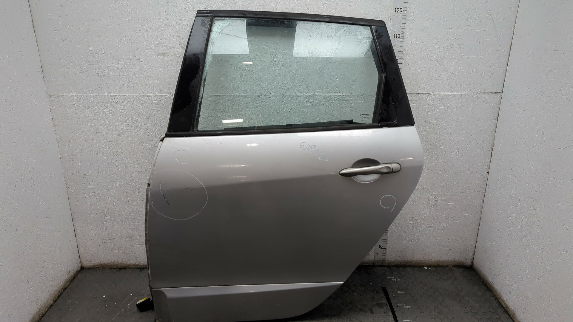 Дверь боковая (легковая) левая задняя Renault Scenic Б/У