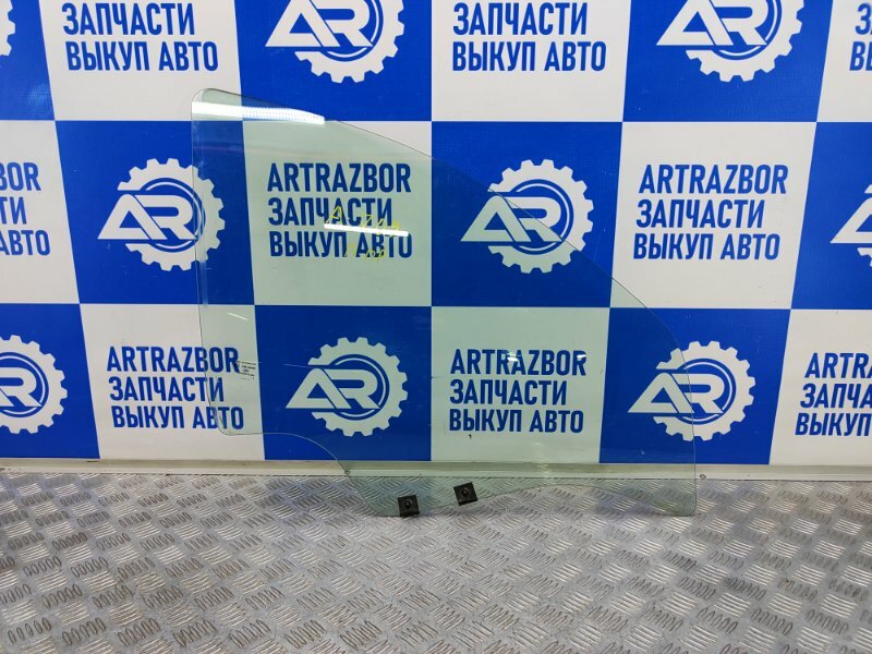 Б/У Стекло двери передней правой Renault Duster HS / Рено Дастер HS 1.6 K4MA606 102 Л.С 2013