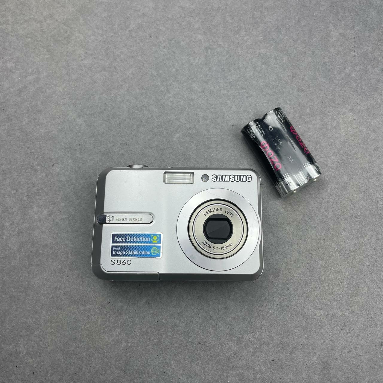 Цифровой компактный фотоаппарат Samsung S860