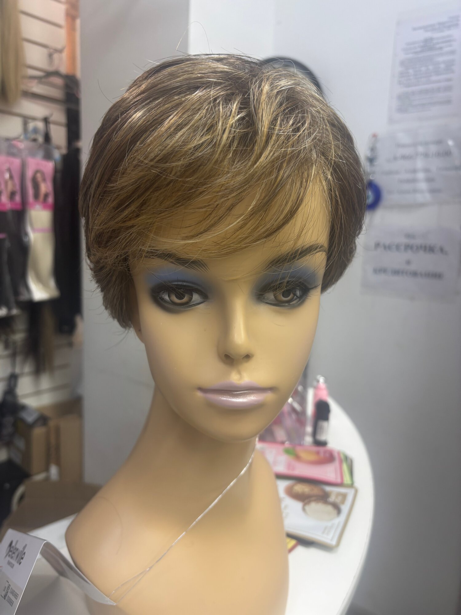 Парик Ellen Wille, модель - Dot, цвет - bernstein, термоволокно.