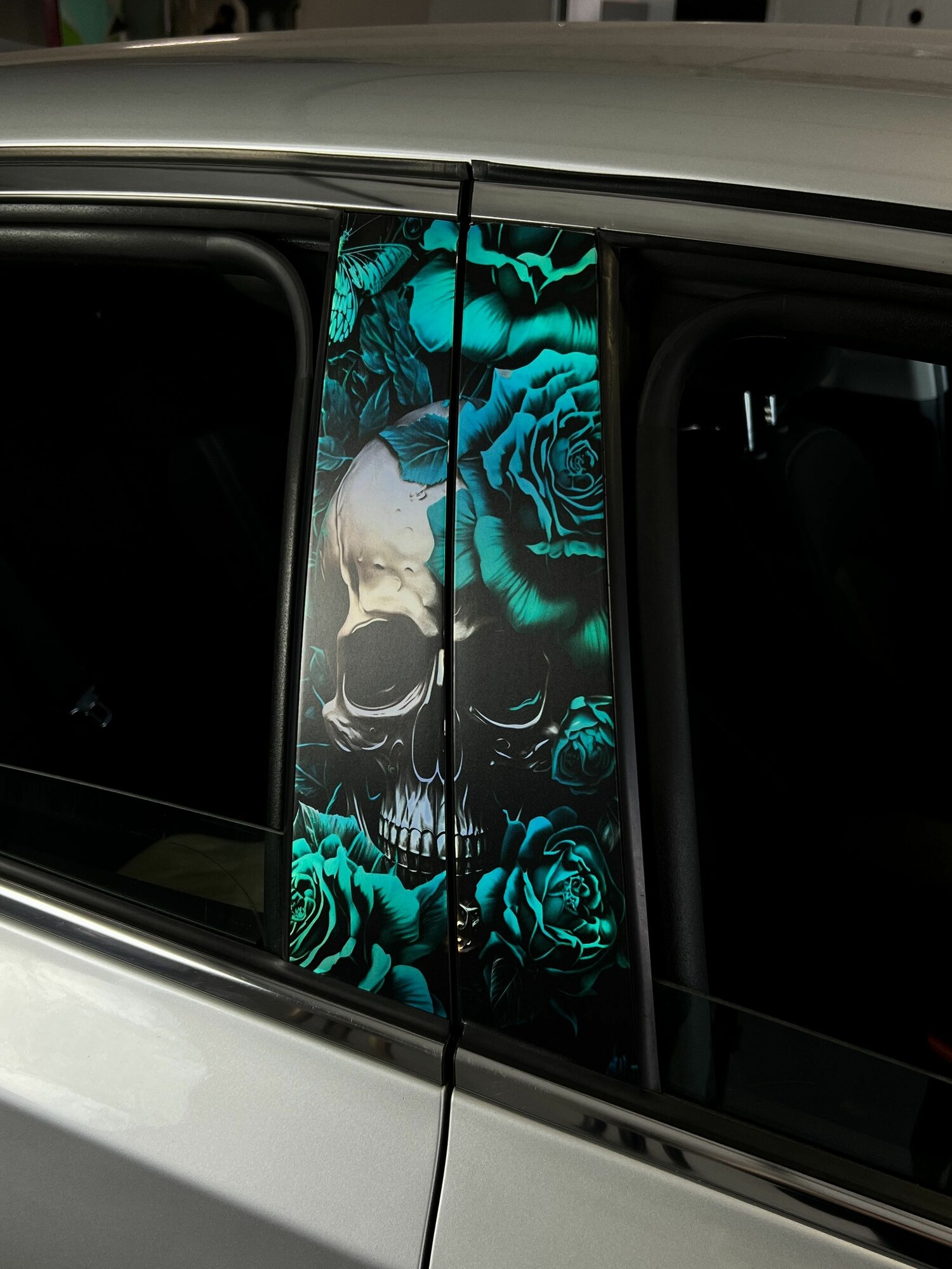 Наклейки на автомобиль / наклейка на авто