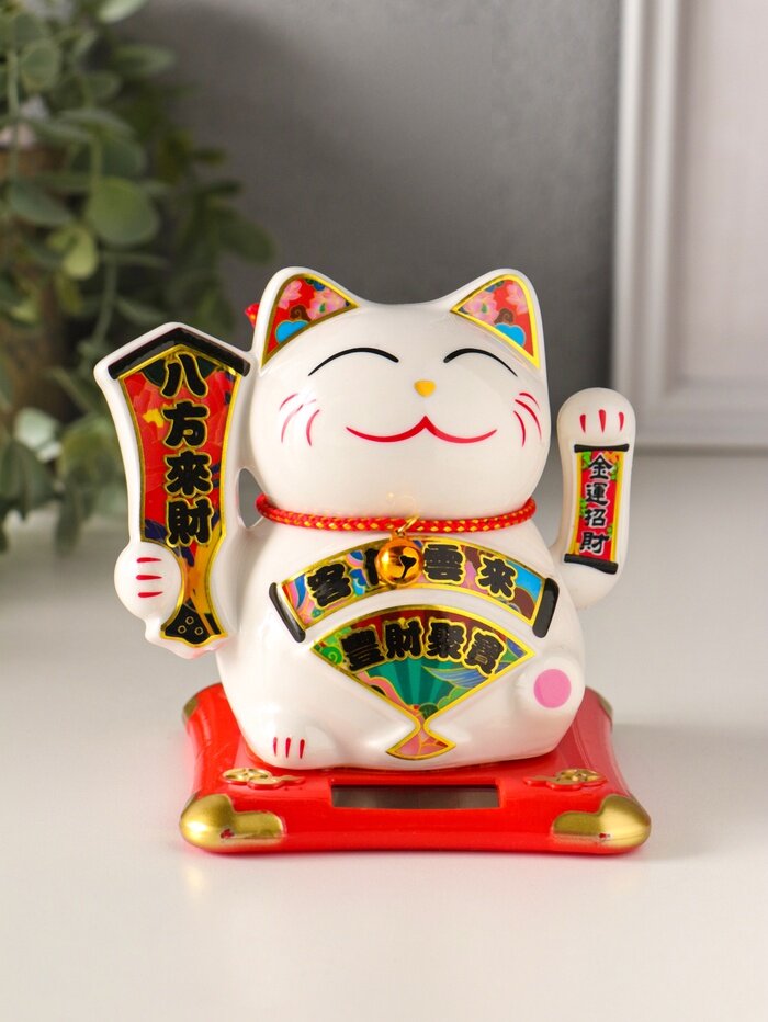 Маятник настольный антистресс от солнечной батареи «Манэки-нэко с веером», керамика, 10×11×10.8 см