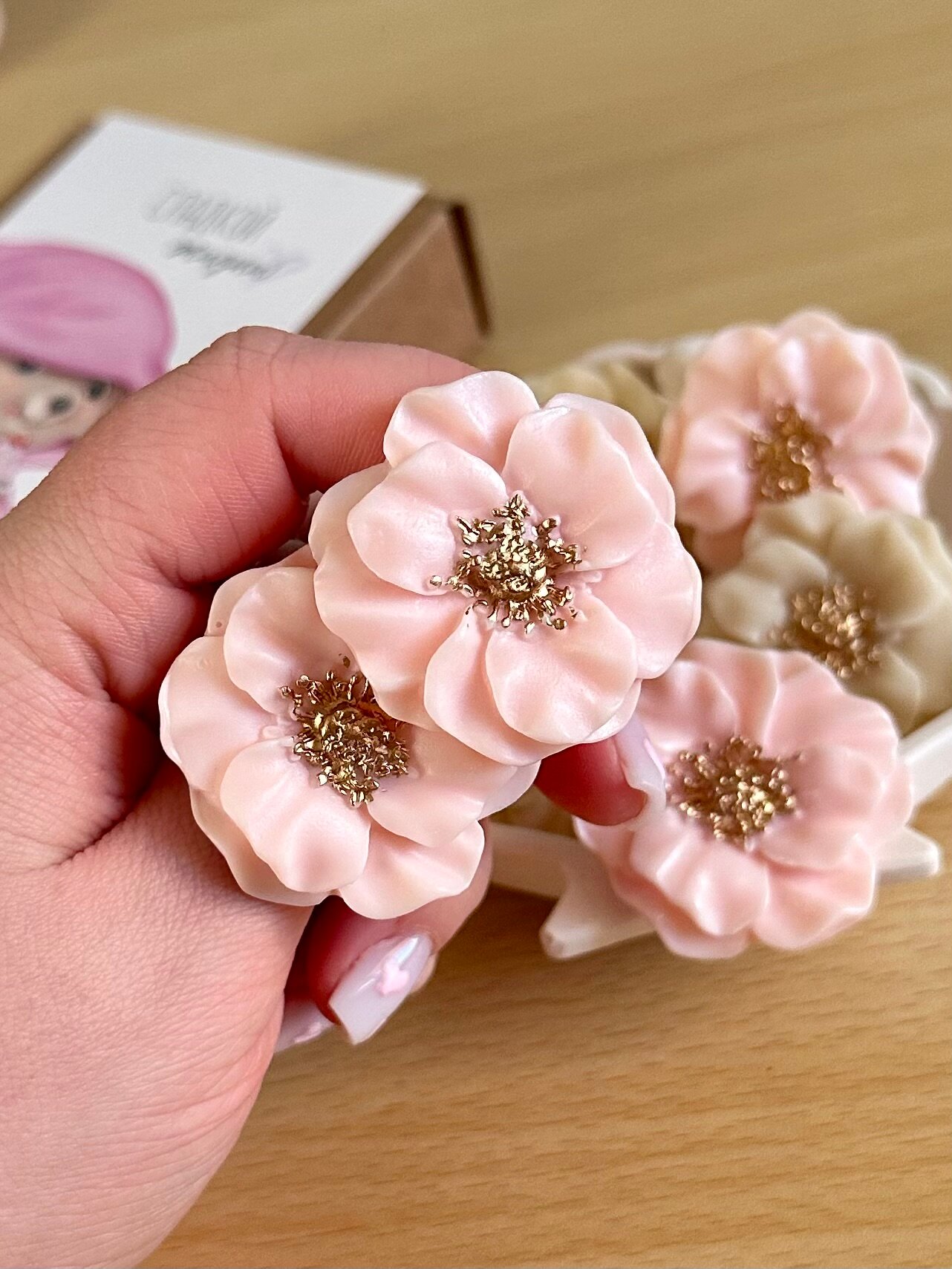 Резинка для волос «Фиалка» розовая, ручная работа, эпоксидная смола, 2 шт