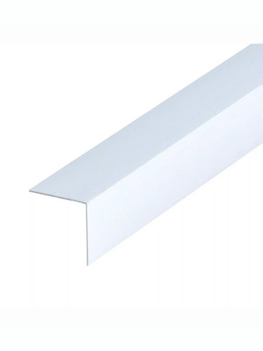 Уголок пластиковый 10х10мм