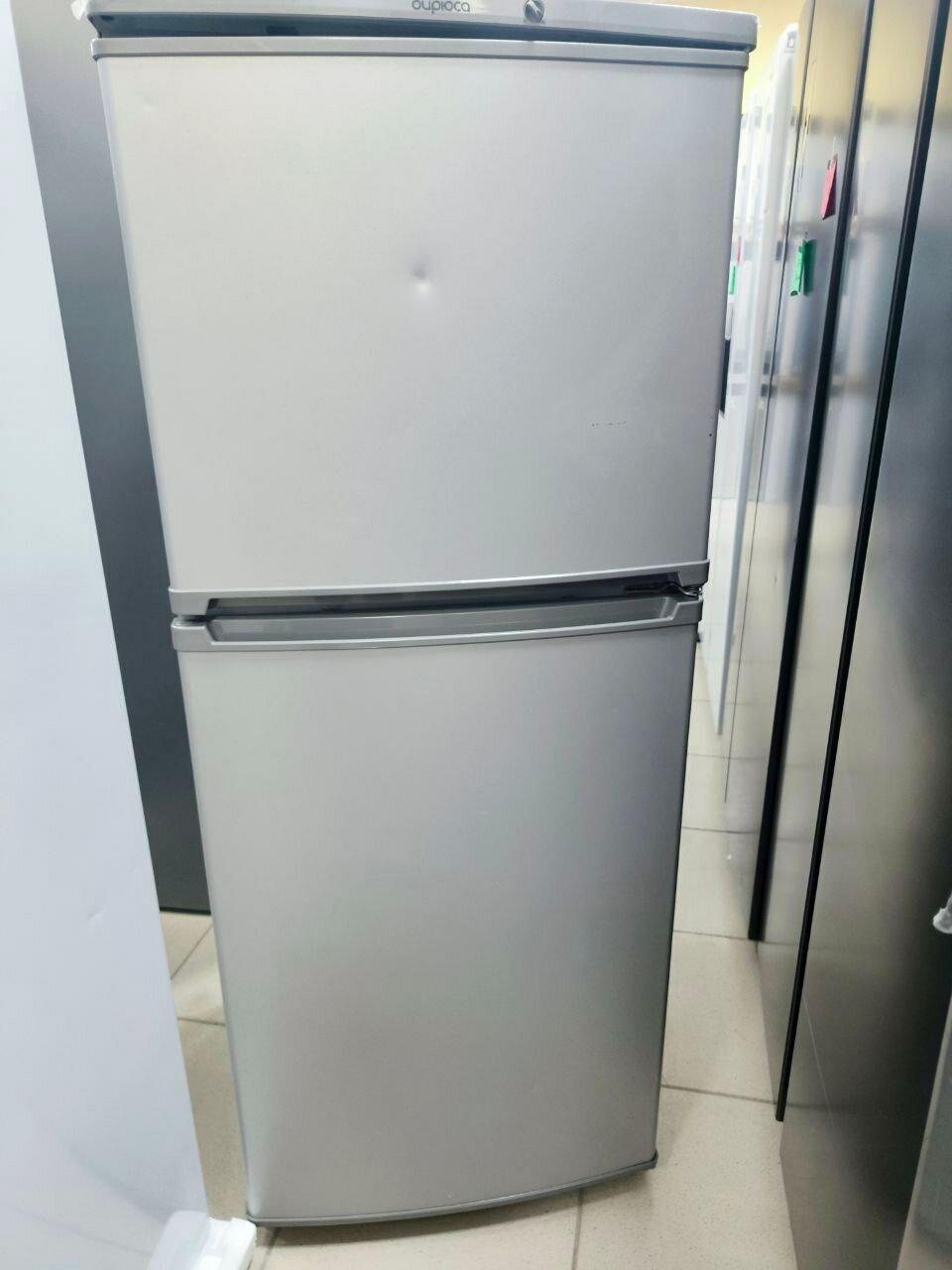 Холодильник Бирюса М153