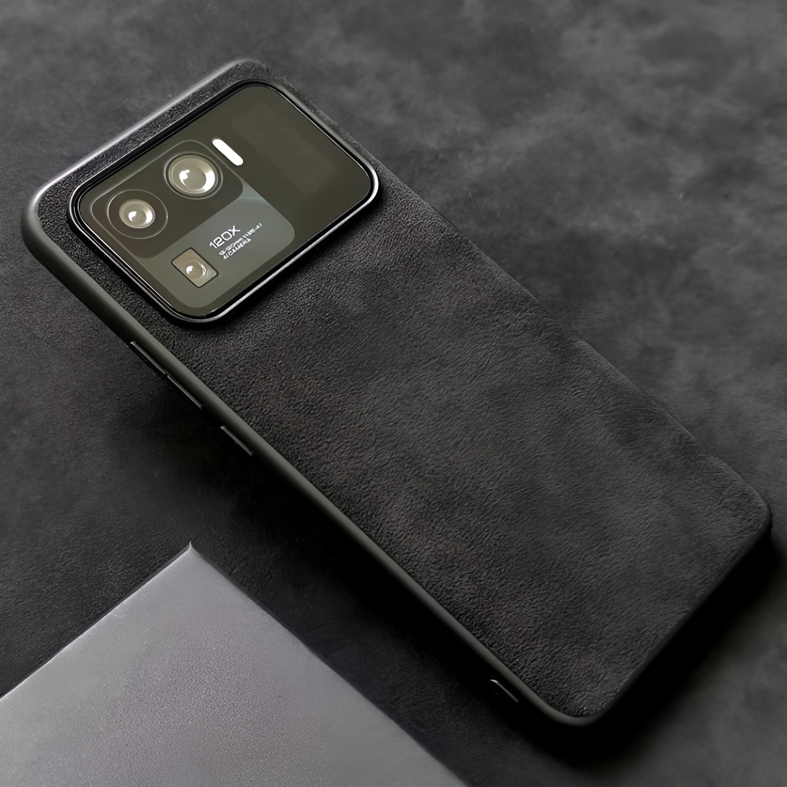 Чехол из итальянской кожи Alcantara для Xiaomi Mi 11 Ultra MyPads