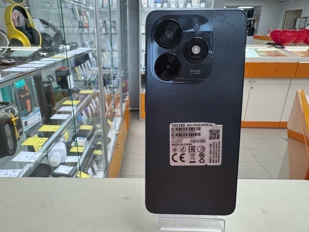 Смартфон TECNO Spark 20C 4/128 ГБ, Dual nano SIM, gravity black Б\У уценка