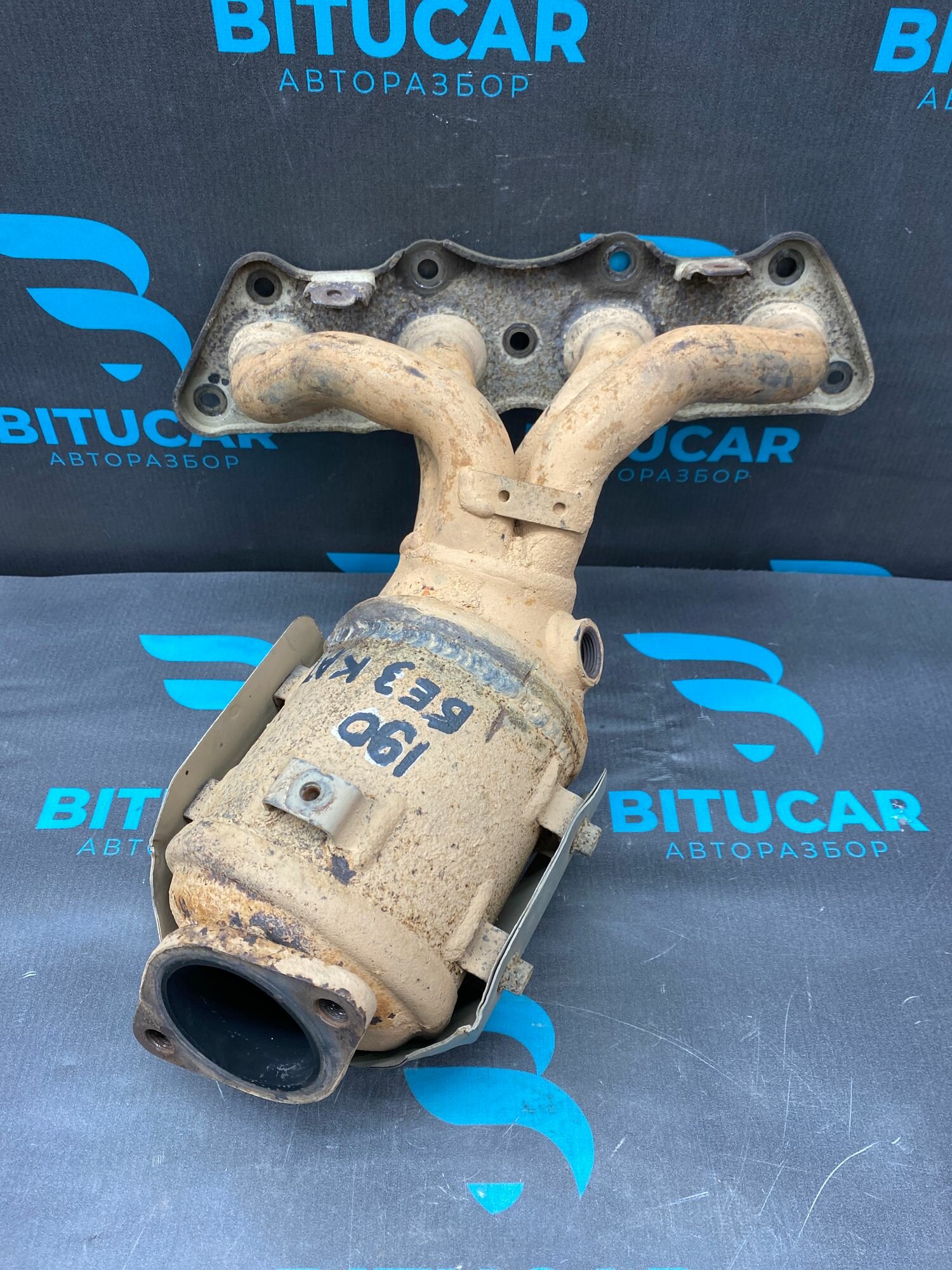 Б/У Коллектор выпускной с пламегасителем Kia Ceed 2 JD (G4FG) 1.6L AT 2013 Хэтчбек