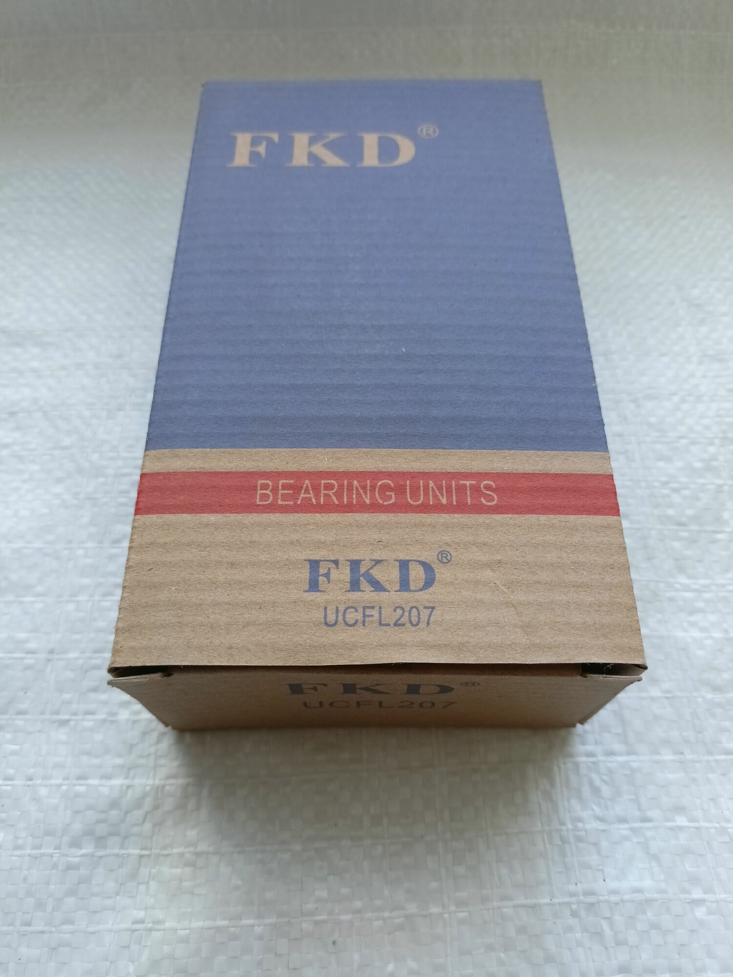 Подшипниковый узел UCFL207 диаметр 35мм FKD