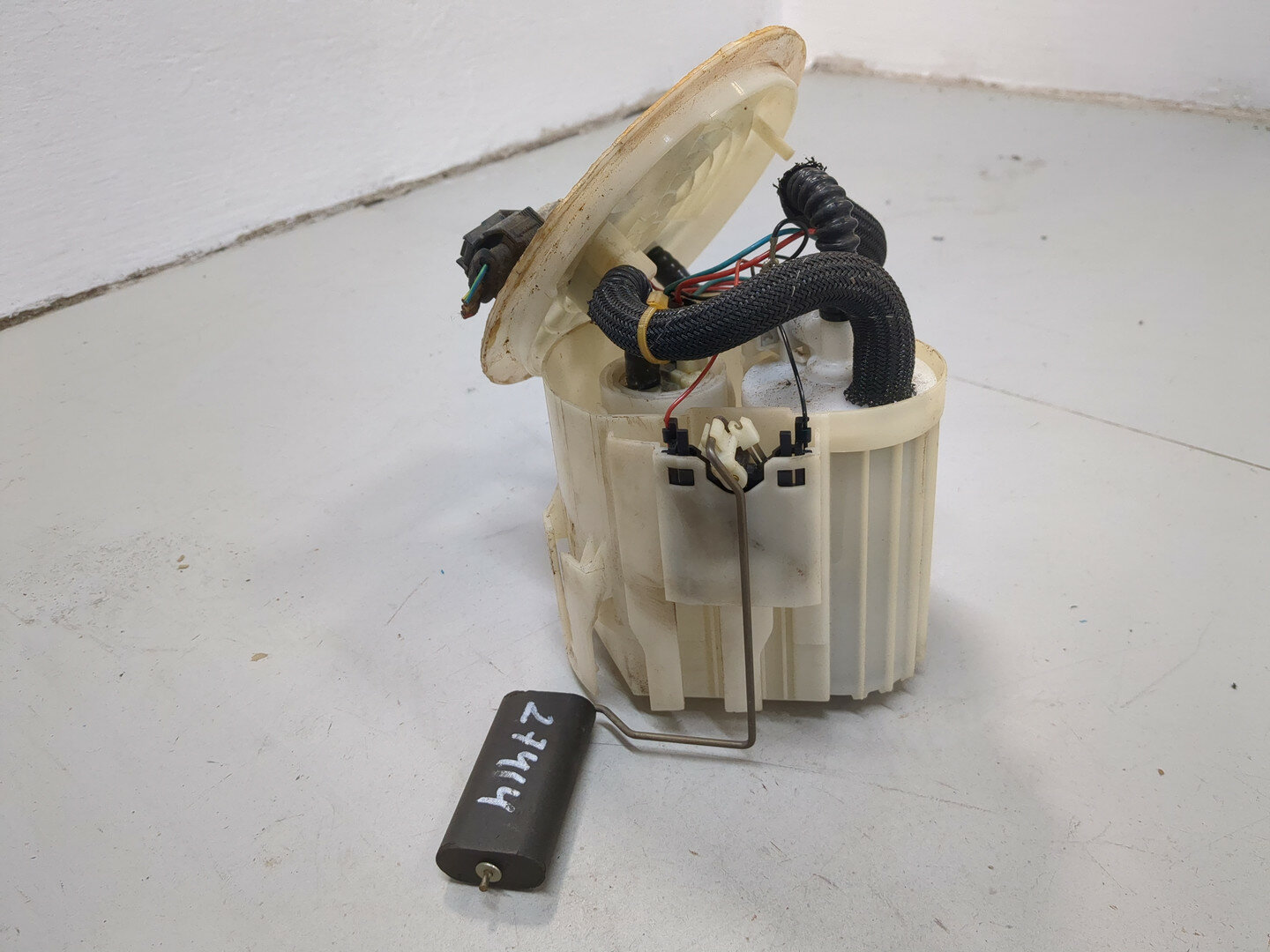 Насос топливный электрический Opel Astra H Б/У