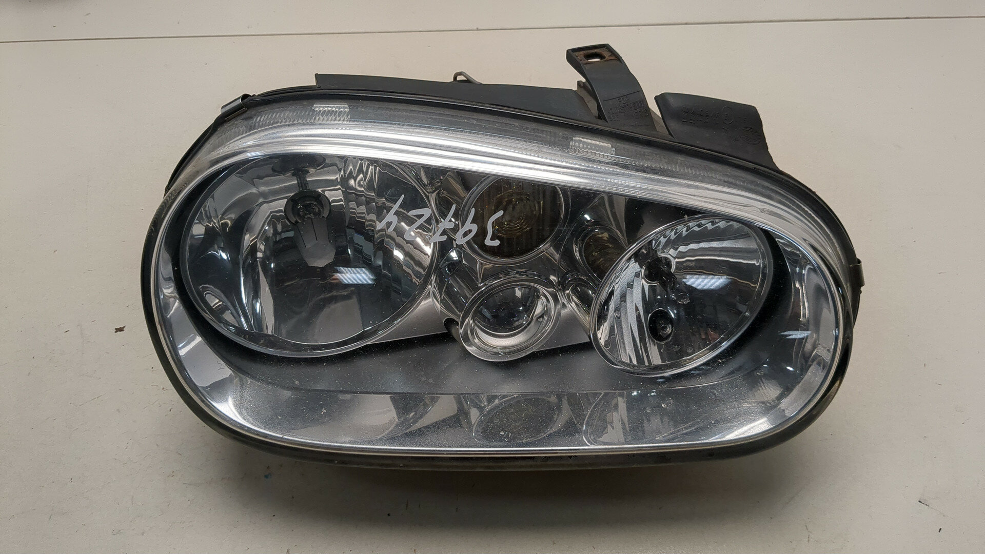 Фара (передняя) правая Volkswagen Golf 4 Б/У