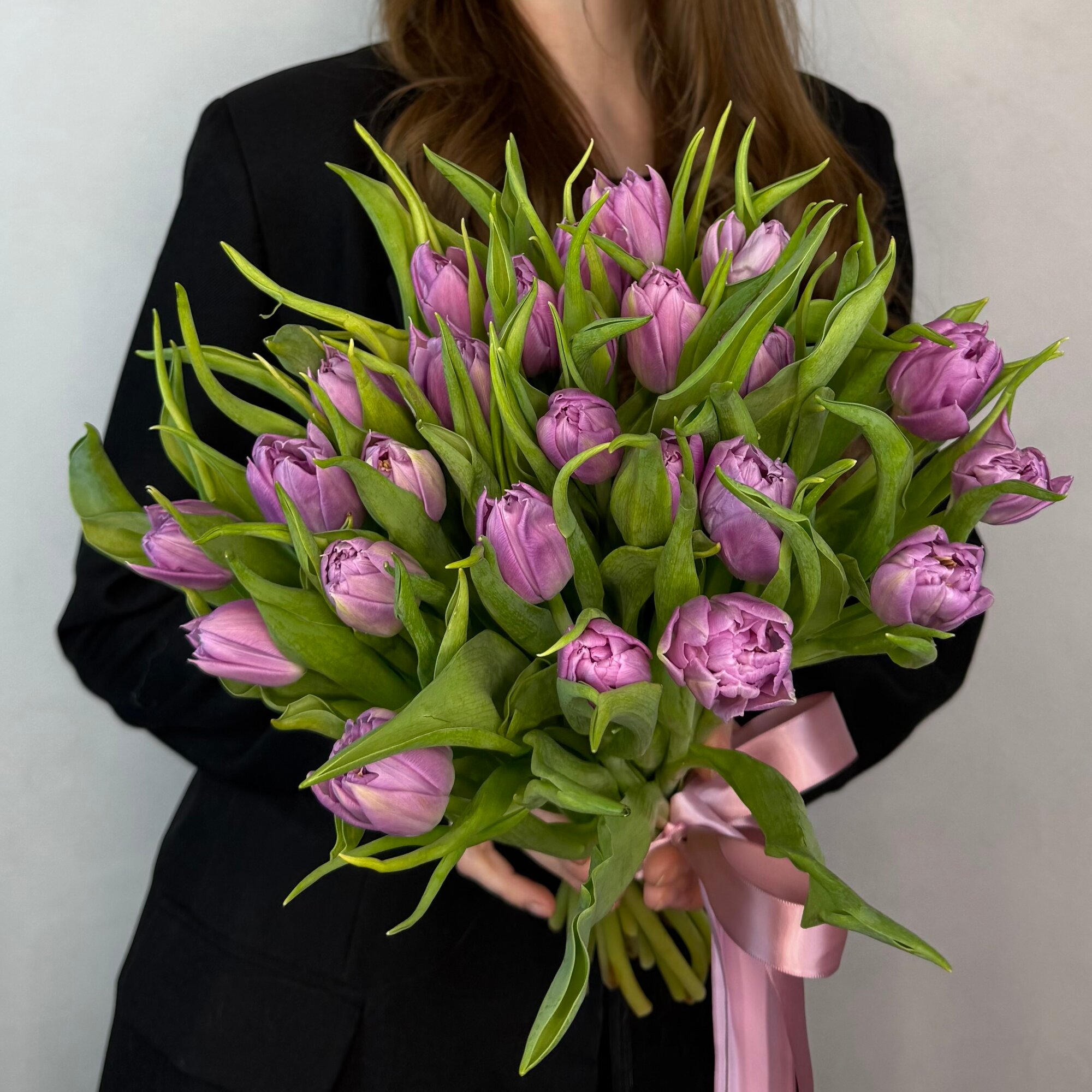 Тюльпан пионовидный фиолетовый 25 штук под ленту без упаковки