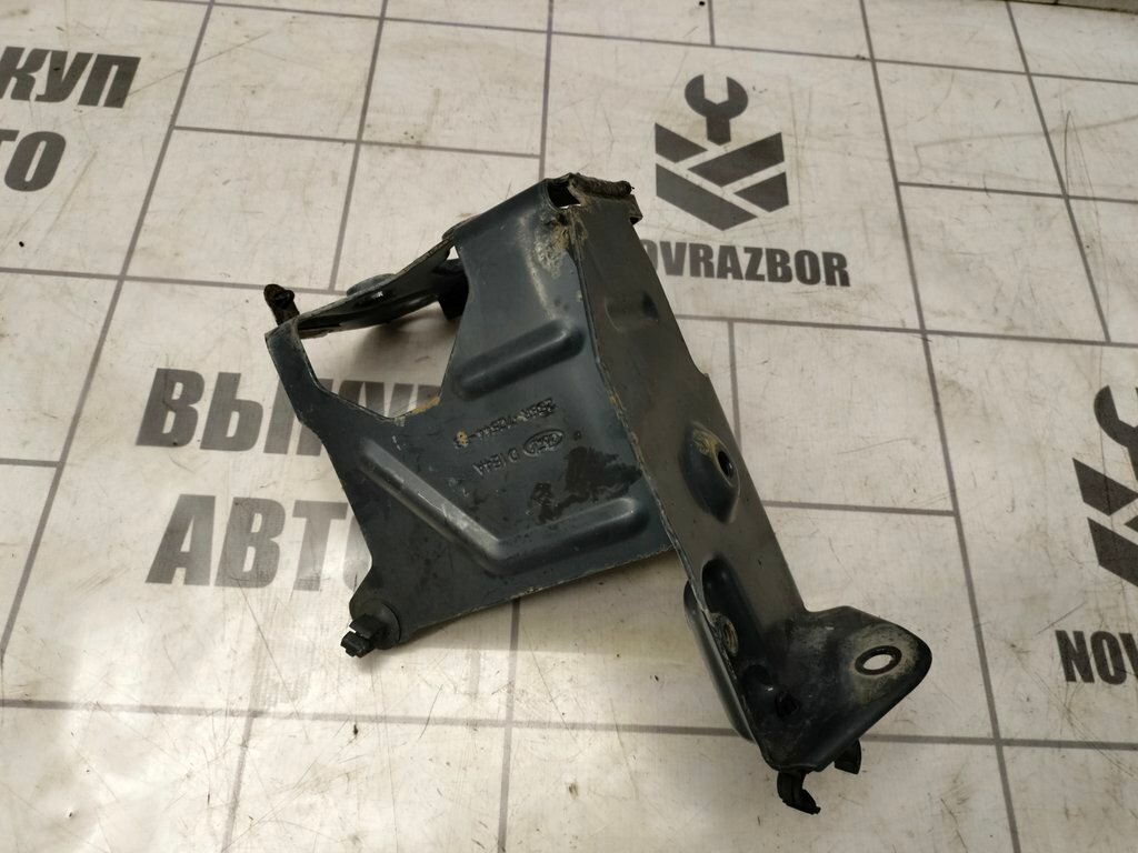 Кронштейн (сопут. товар) Ford Fusion 2002-2012