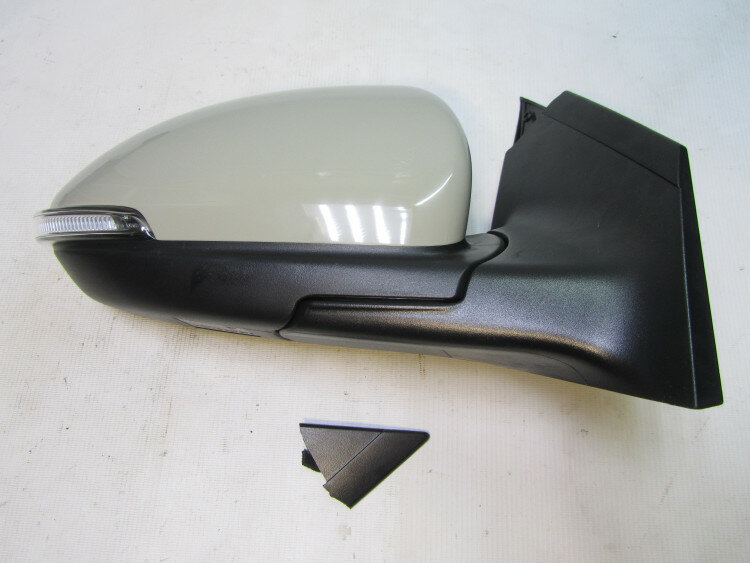 Зеркало правое 95104624 42501057 Chevrolet Cruze с 2013 года электро с поворотником - GM - дефект