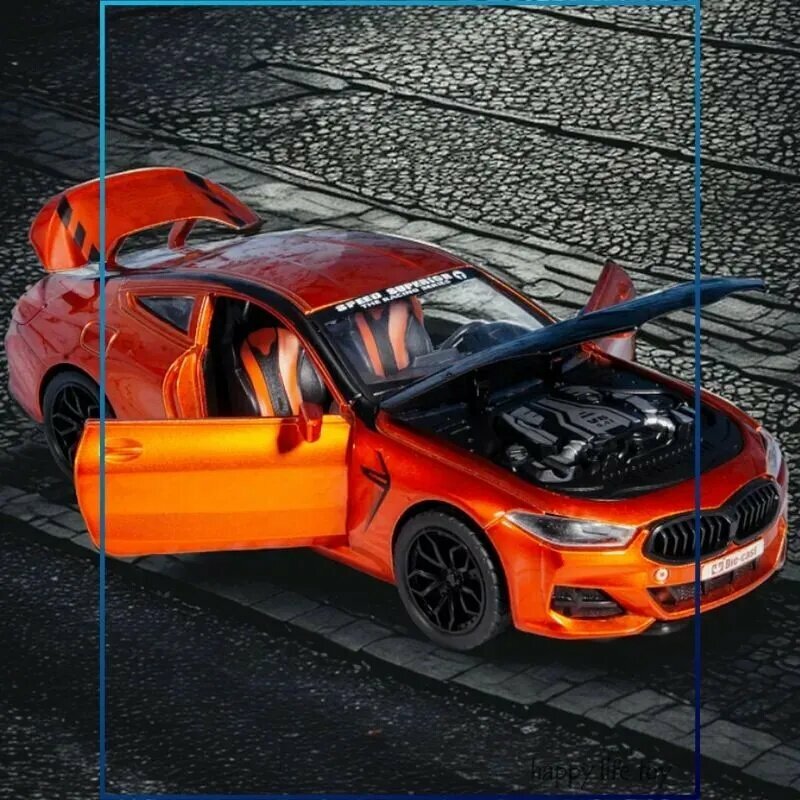 Металлическая инерционная машинка (модель автомобиля) BMW БМВ М8 1:24