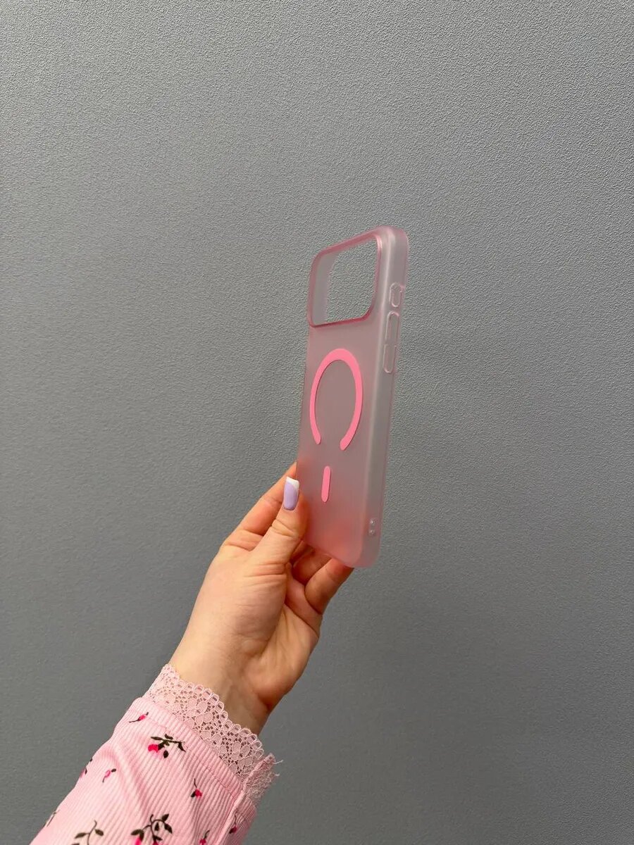 Чехол на Iphone 17 Pro Max, цвет прозрачный розовый, женский . — фото 1