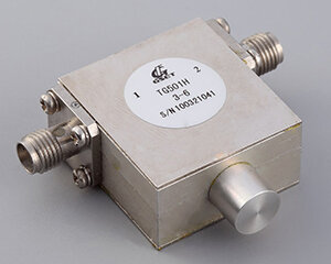 5 GHz to 10 GHz, 0.6 dB Insertion Loss, 18 dB Isolation, SMA Coaxial Series Isolator-TG601K