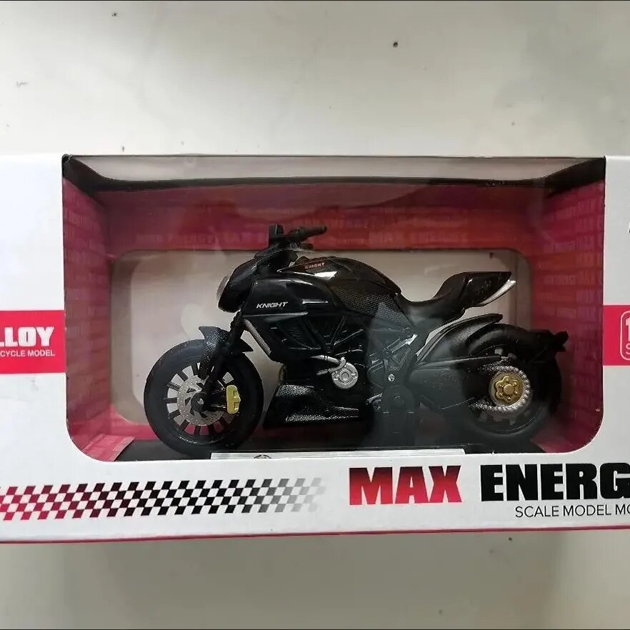 Мотоцикл-кубер из сплавов, инерционный механизм, коллекционный, 1:18