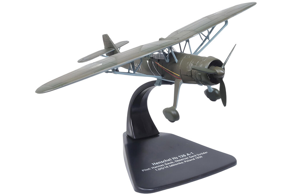 Модель коллекционная OXFORD Henschel hs 126 A-1 h. gaub/g. schoder luftwaffe польша 1939