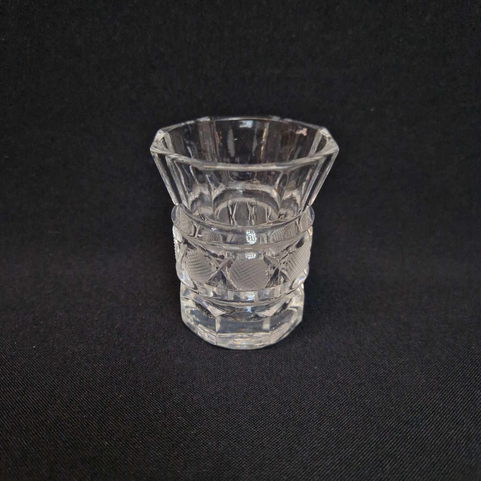 Стопка винтажная, СССР. Стекло, граненая, 1 шт.