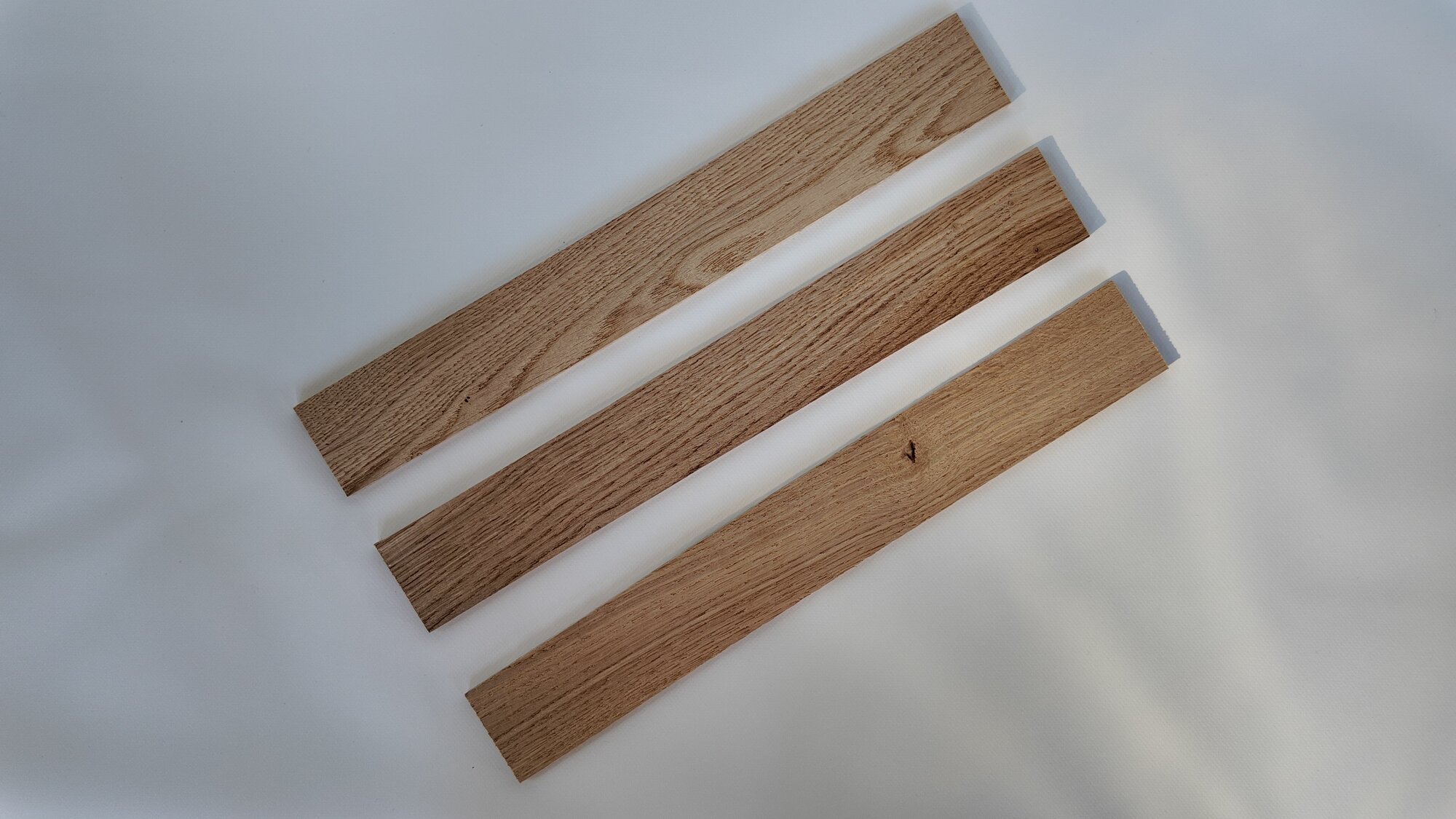 Шпон(ламель) пиленный дуб 50х4,2х400мм(10шт) сорт Рустик заготовка для творчества, хобби и поделок в стиле лофт