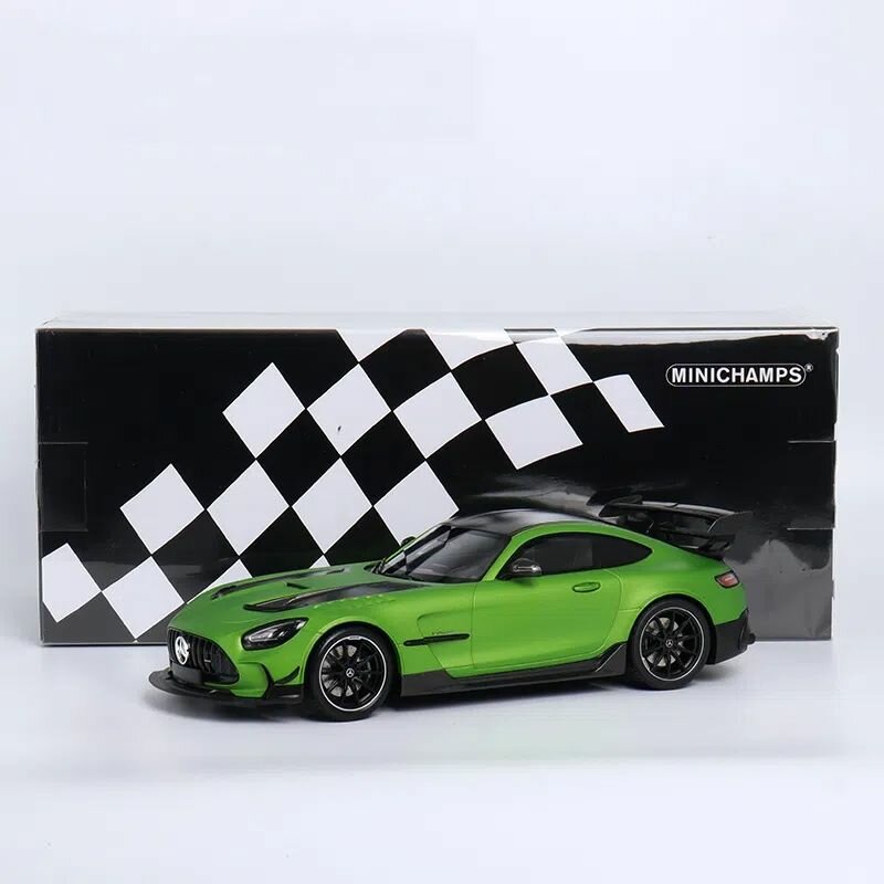 Машинка Minichamps 1:18 Ограниченный выпуск AMG GTR Модель легкосплавного автомобиля