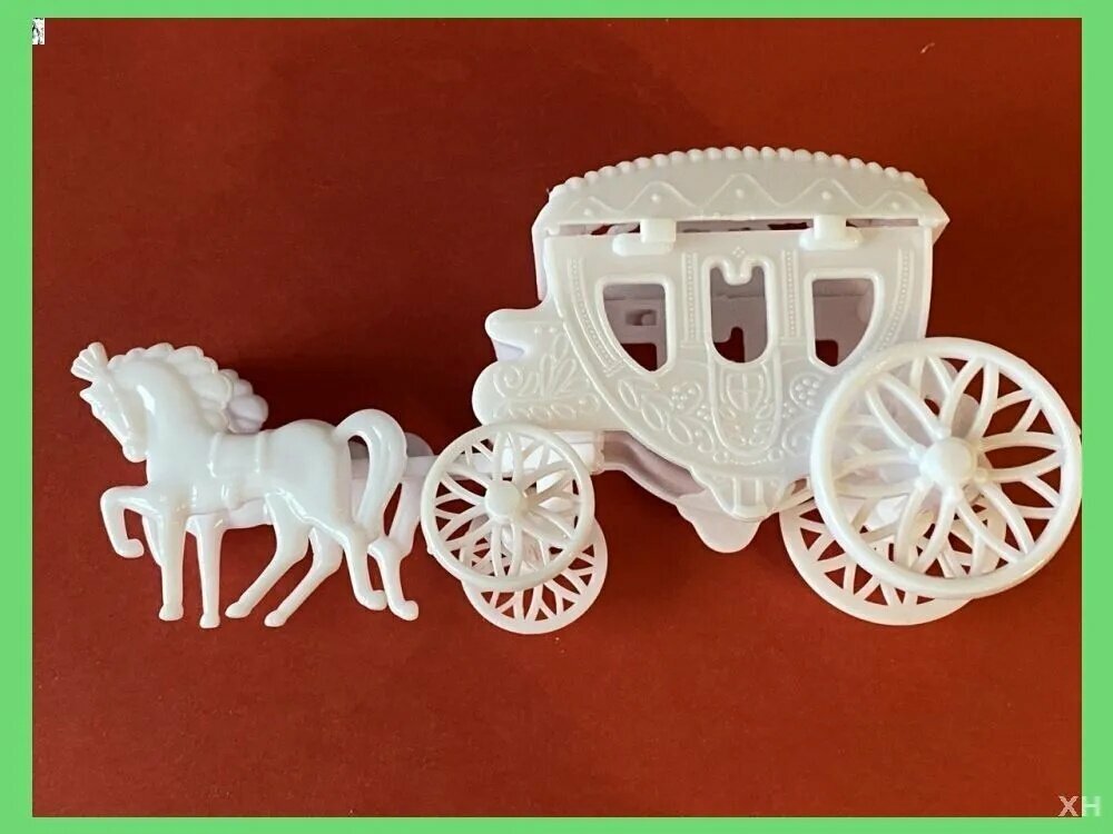 Эксклюзивная пластиковая заготовка кареты с лошадью