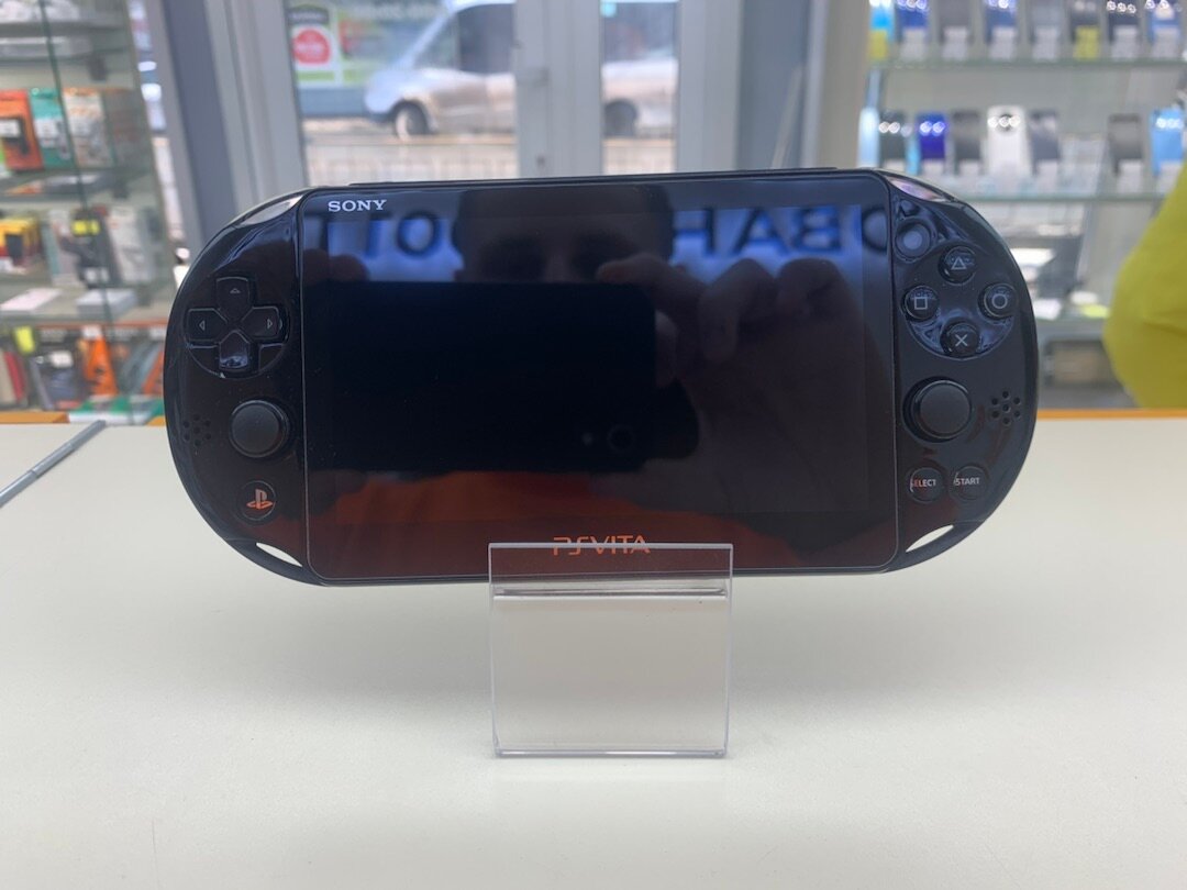Игровая приставка Sony PlayStation Vita PCH 1008, диагональ 5", 16 Гб, сенсорная, Б/У Уценка