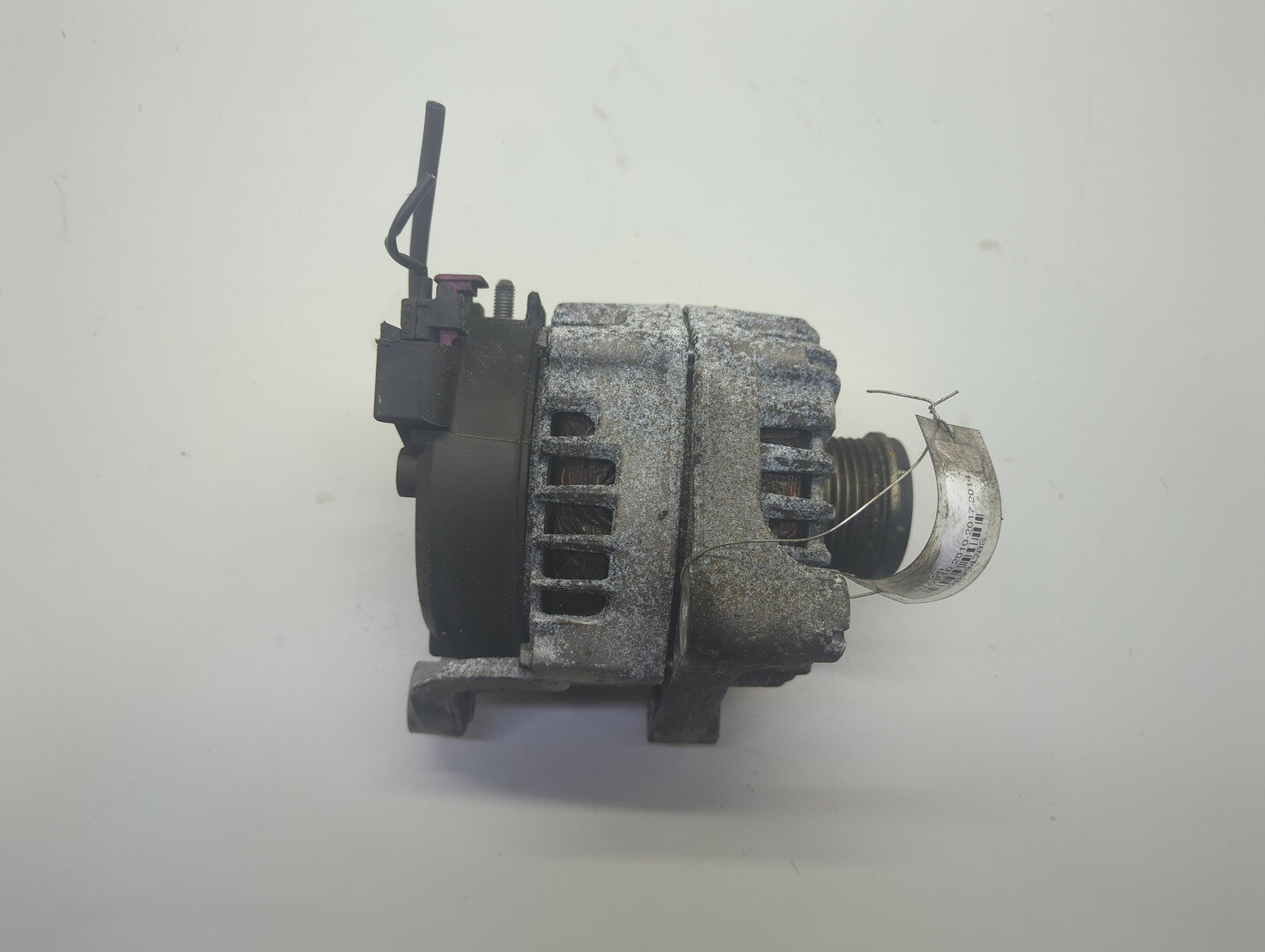 Генератор BMW 5 F10 Б/У