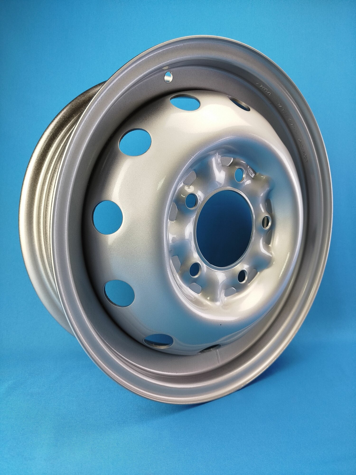 Диск колесный "ВАЗ" для а/м Шевроле-Нива 15" серебристый