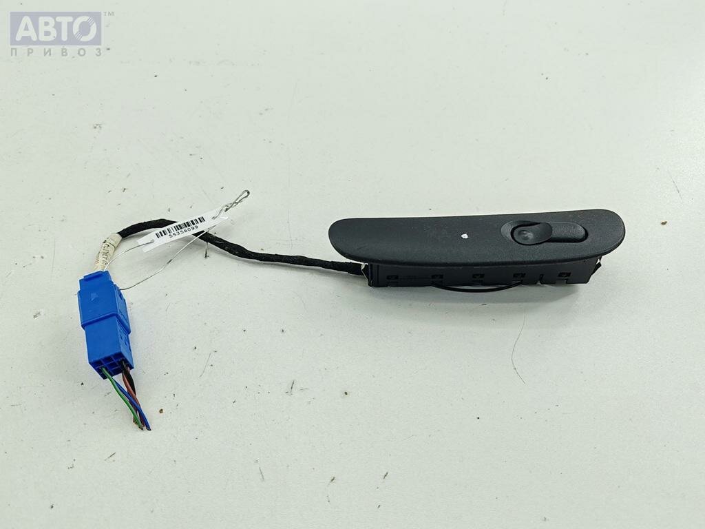 Кнопка стеклоподъемника переднего правого Opel Vectra B (1995-2002)