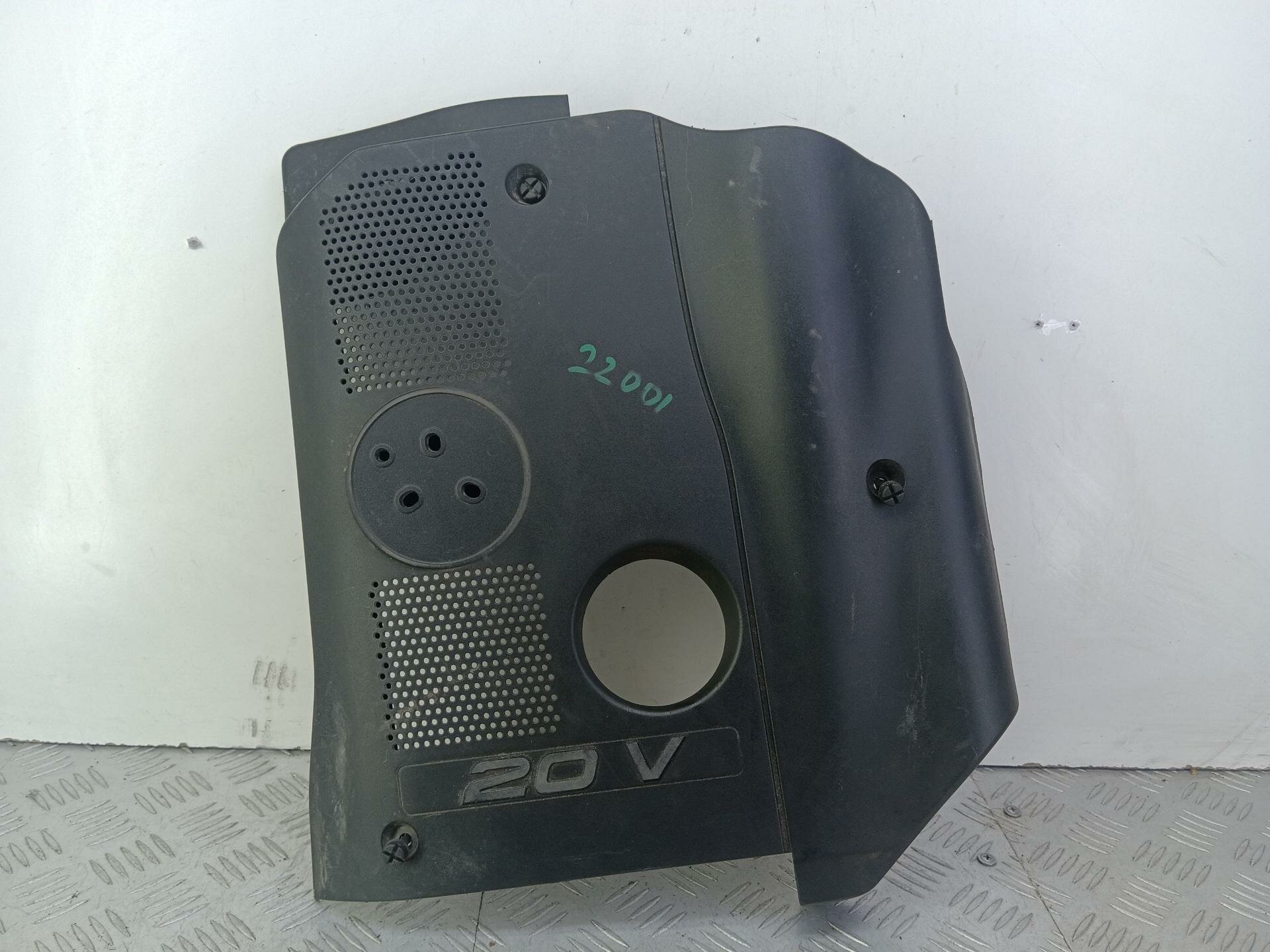 Декоративная крышка двигателя Volkswagen Passat B5 1999 058103724R