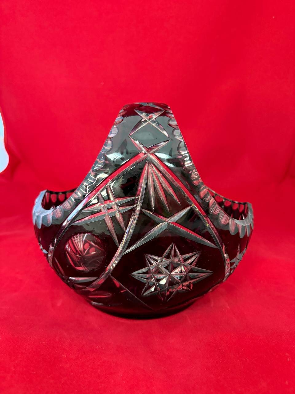 Конфетница из фиолетового хрусталя, Bohemia, Чехия