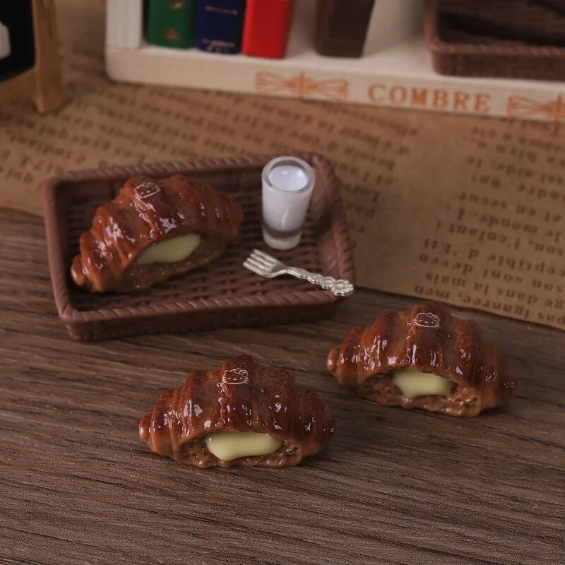 Мини круассаны с котиком, 3 шт, коричневые