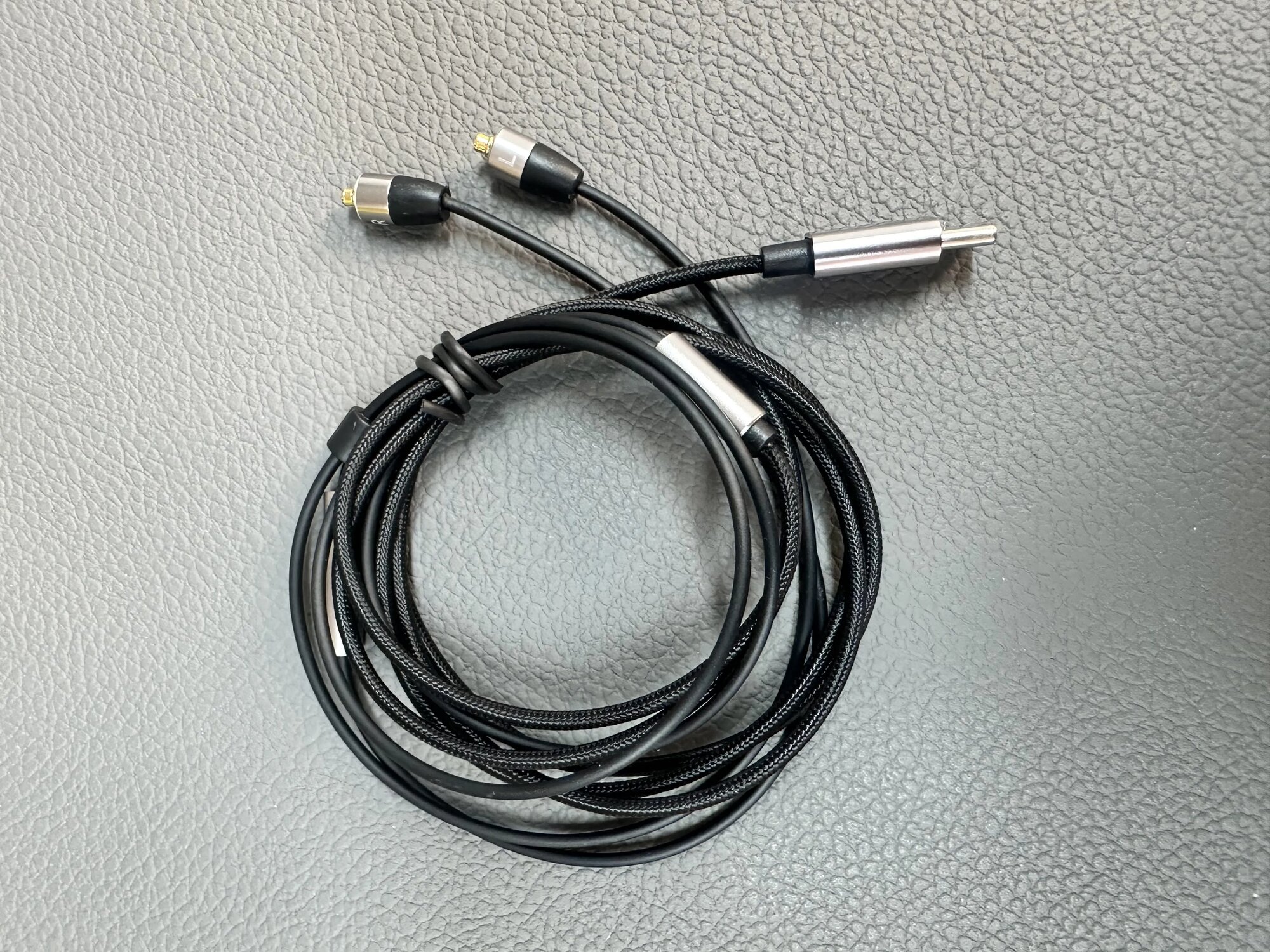MMCX кабель с цифровым декодированием Type-C
