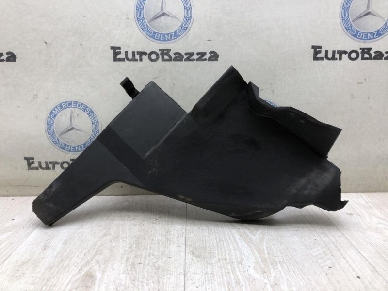 Водосток лобового стекла Mercedes-Benz W210 A2106280269