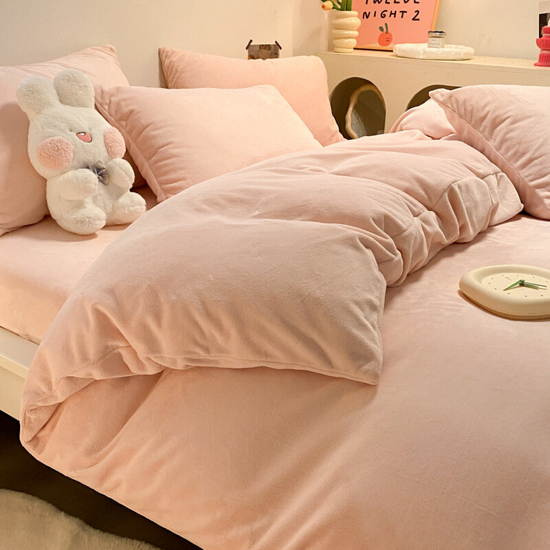 Молочный шерстяной набор из белого цвета с упаковкой, размер 150*200 см.