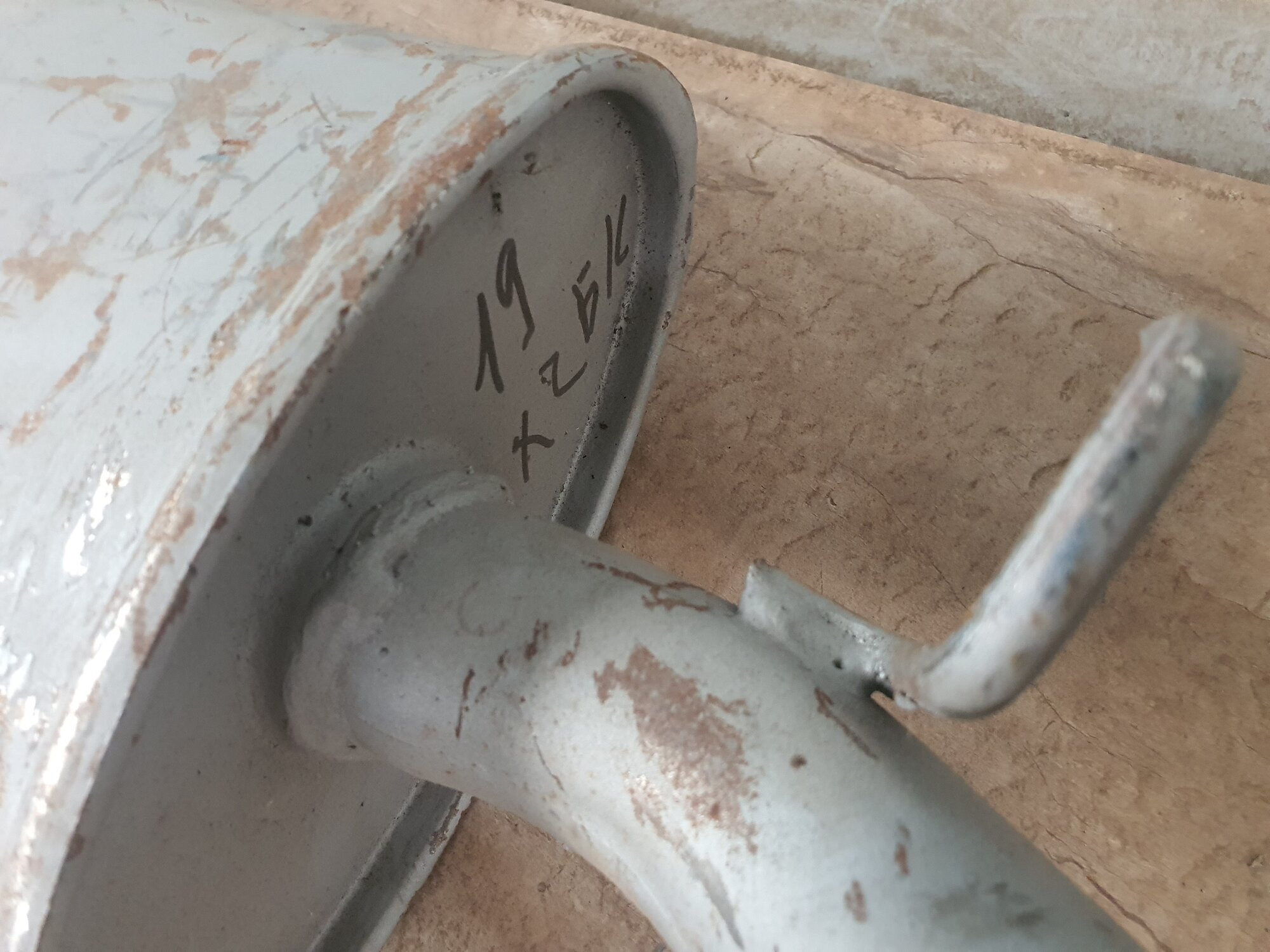 Глушитель Ваз Калина 19 Кузов Седан и Хетчбек.