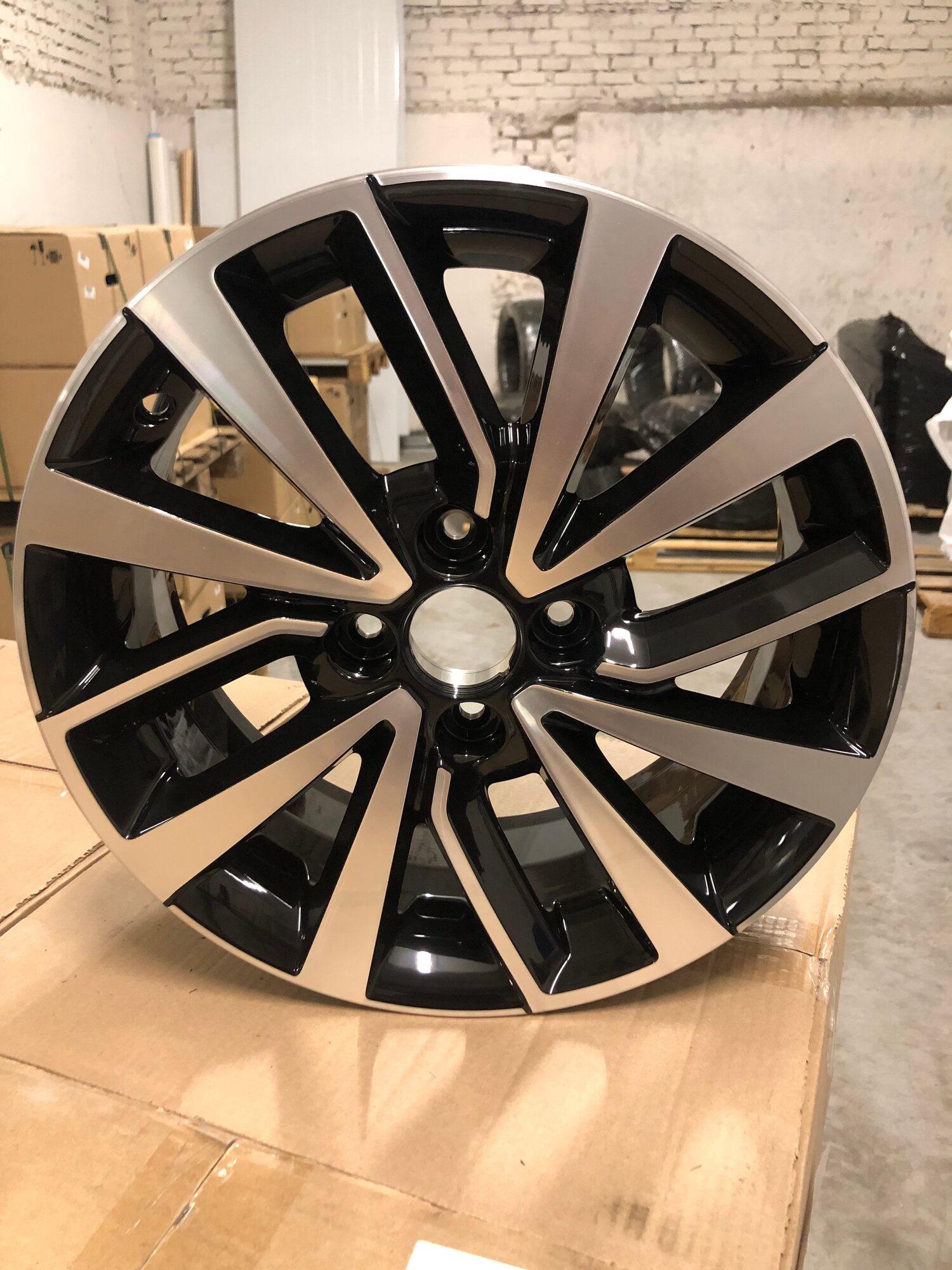 Диск литой, K&K, LADA Granta, арт. 8450106891, R15, 4x98, ET35, серебристый, Оригинал (1 шт)