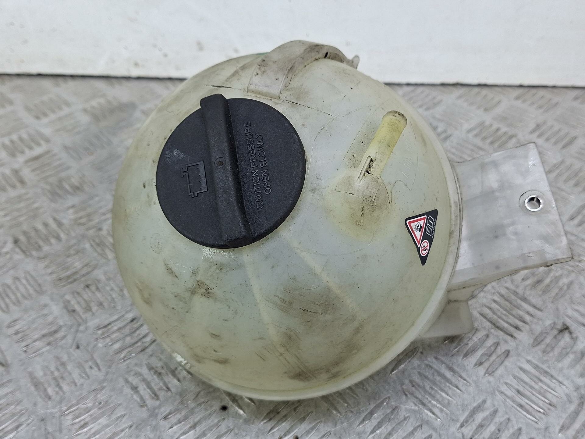 Бачок расширительный Mercedes-Benz Sprinter W906 (2006 - 2014) A9065010503