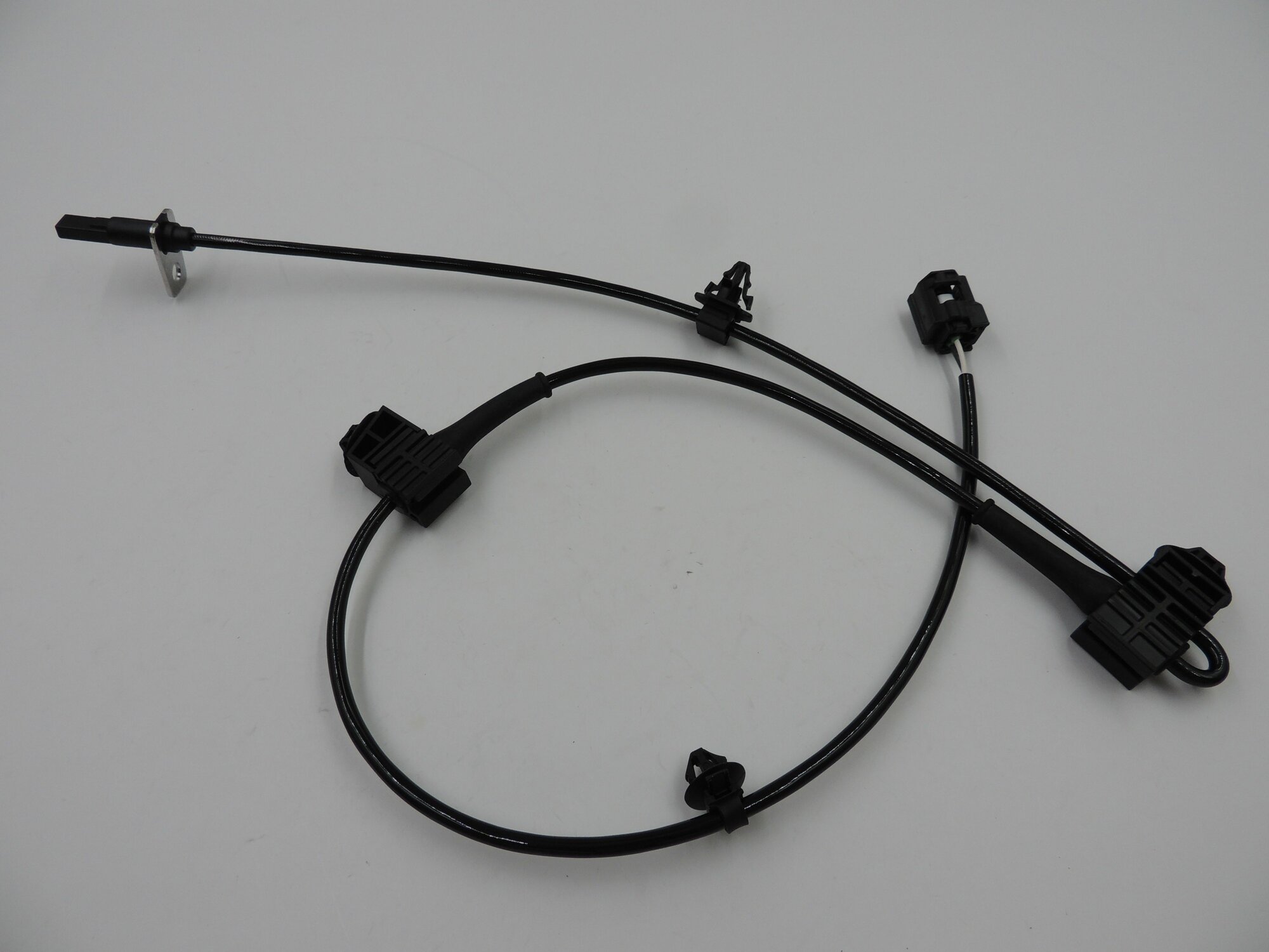 Датчик ABS GV9B-43-70X Mazda