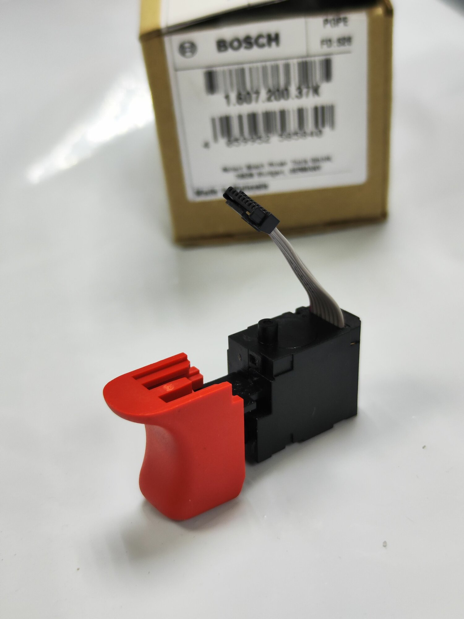 160720037K Выключатель для шуруповерта Bosch GSB 12V-30 и GSR 12V-30