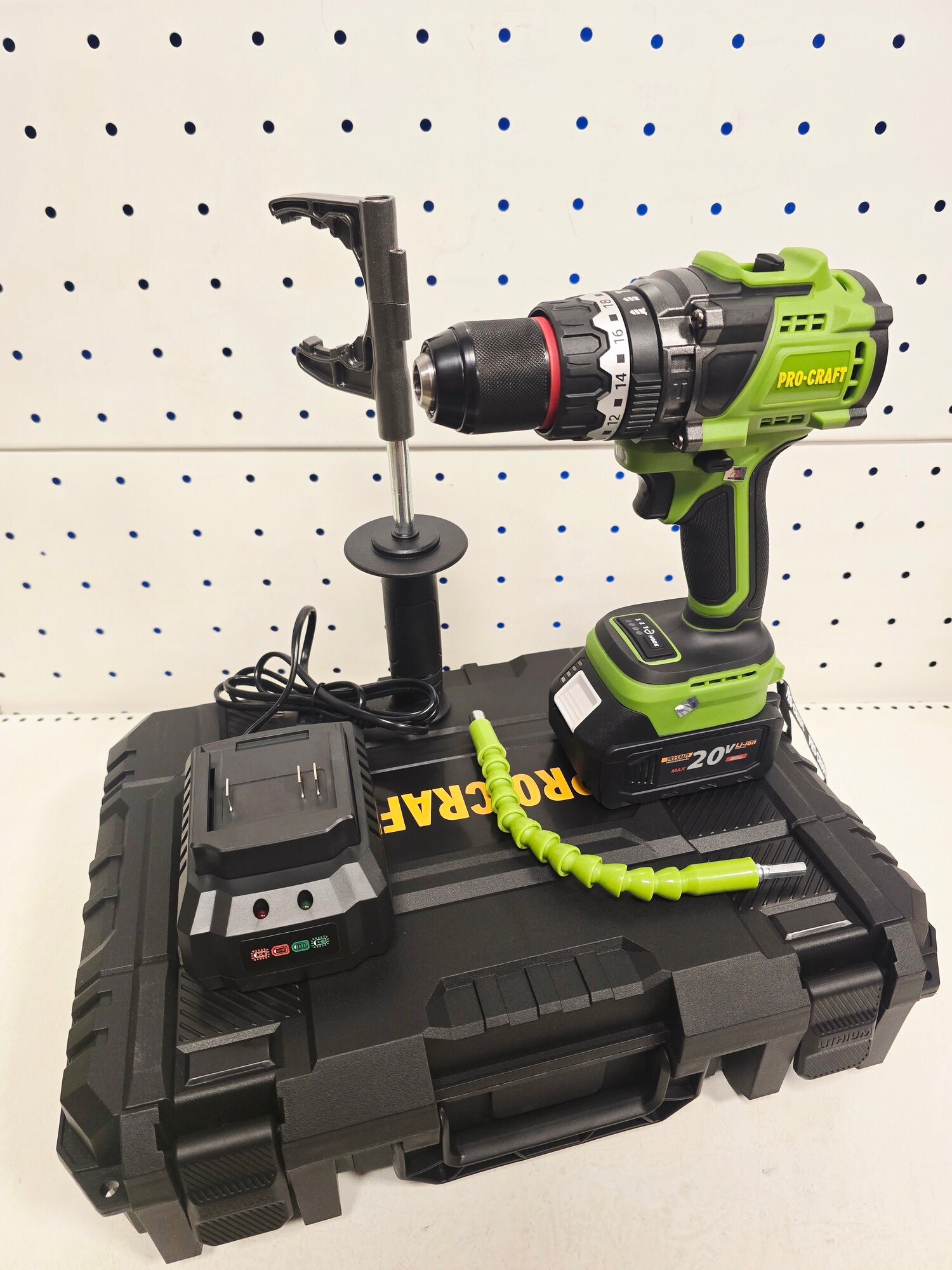 Мощный аккумуляторный бесщеточный ударный шуруповёрт Procraft PA18PROBL, ледобур, 20В, 1х4Ач, 2000об/мин